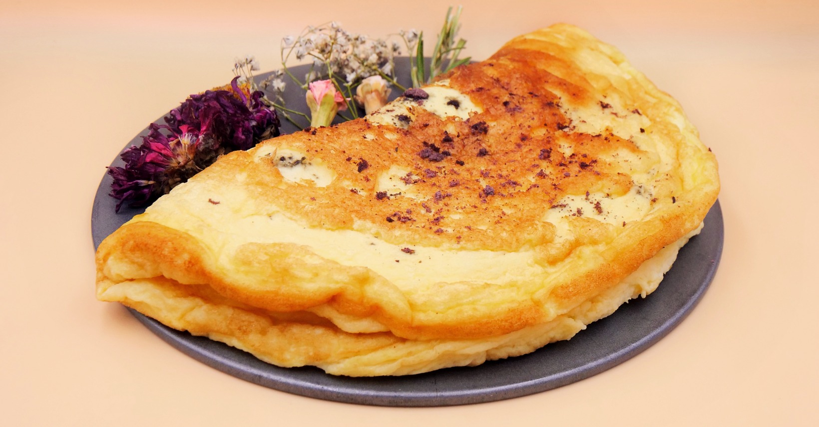 Poranek o smaku deseru. Puszysta przyjemność z patelni